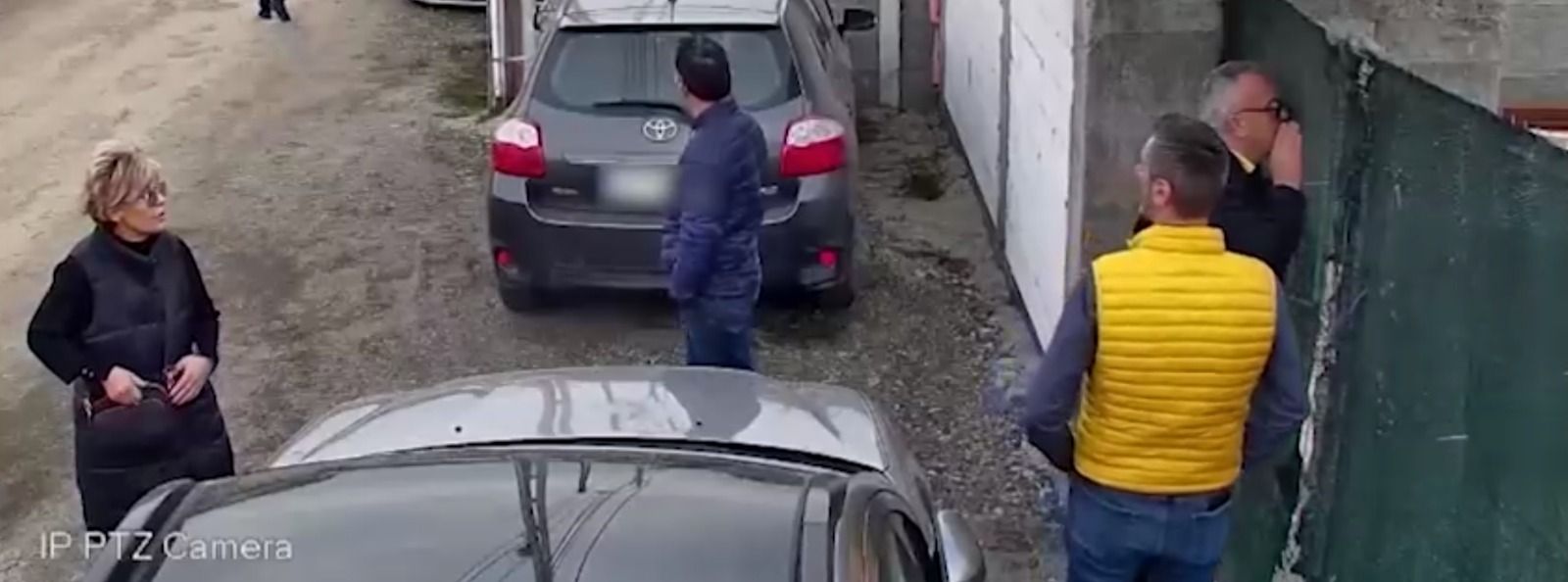 VIDEO. Momente penibile pentru prefectul de Olt. Nevoit să plece cu coada între picioare după ce ...